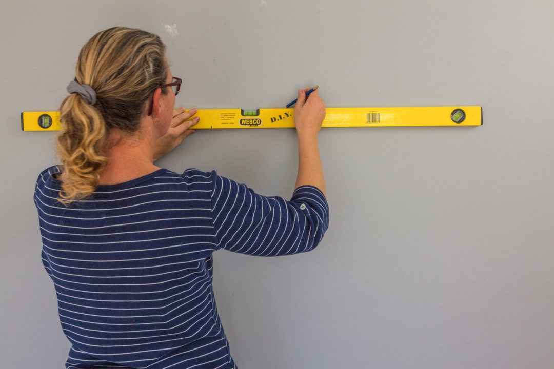 How to paint wall panels | DIY Blog