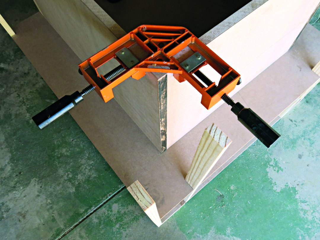 How to build a library chair | DIY Blog