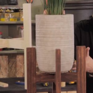 How to make a pot plant stand | DIY Blog