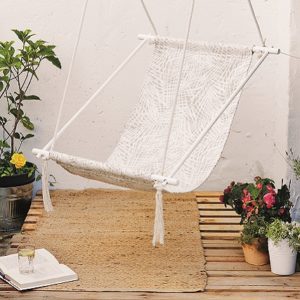 How to make a hanging chair with garden accessories | DIY Blog