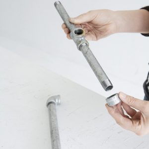 How to make a table with pipes | DIY Blog