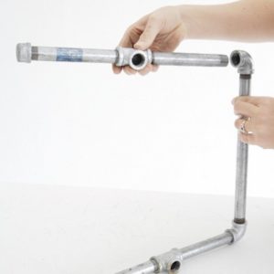 How to make a table with pipes | DIY Blog