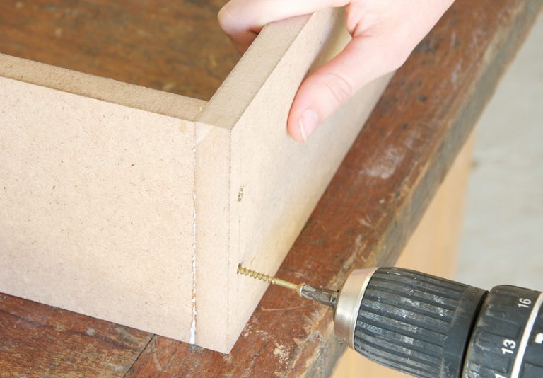 How to make a space-saving spice rack | DIY Blog
