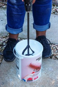 Tips and tricks on mixing paint correctly | DIY Blog