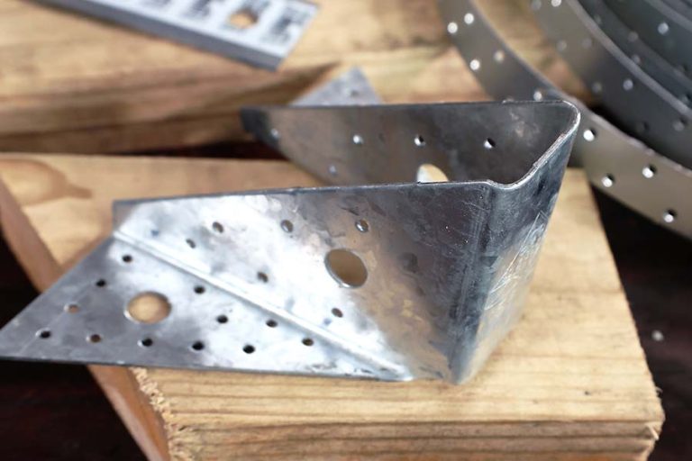 Understanding truss plates and timber fittings | DIY Blog